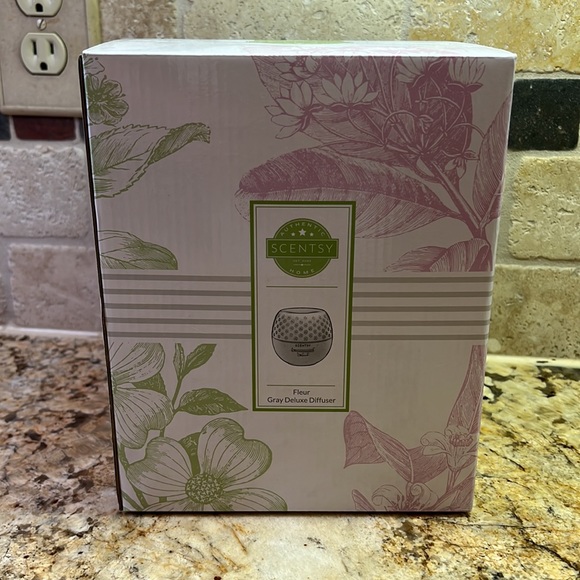 Scentsy | Other | Nib Scentsy Fleur Gray Deluxe Diffuser | Poshmark